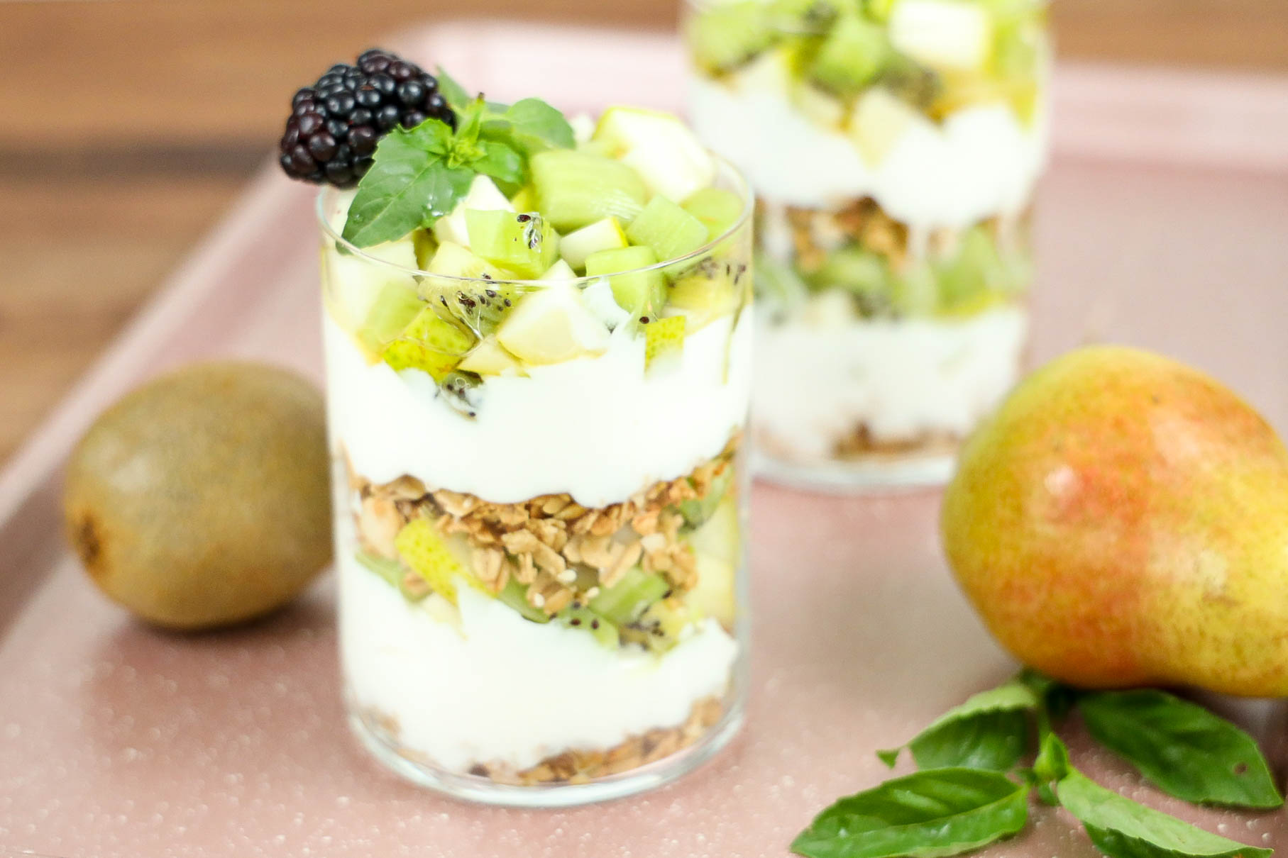 Pear Kiwi Parfait – California Pears